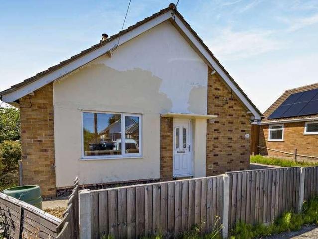 2 bed house for sale