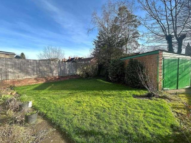 2 bed house for sale