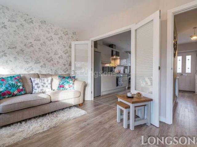 2 bed house for sale