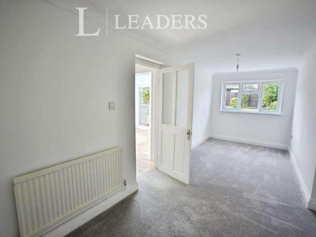 2 bed house for sale