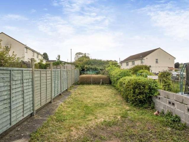 2 bed house for sale