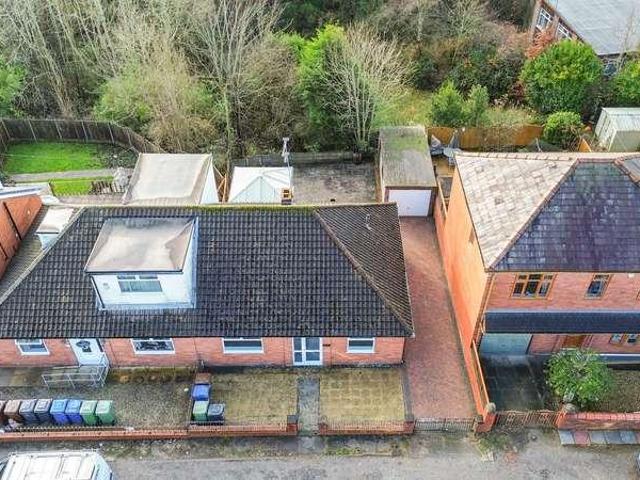 2 bed house for sale