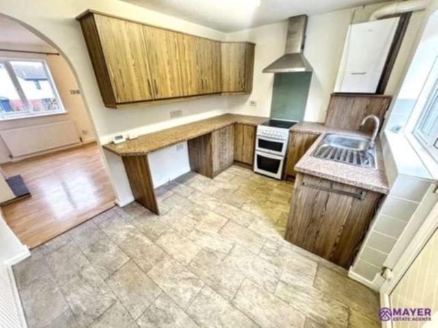 2 bed house for sale