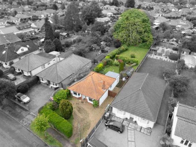 2 bed house for sale