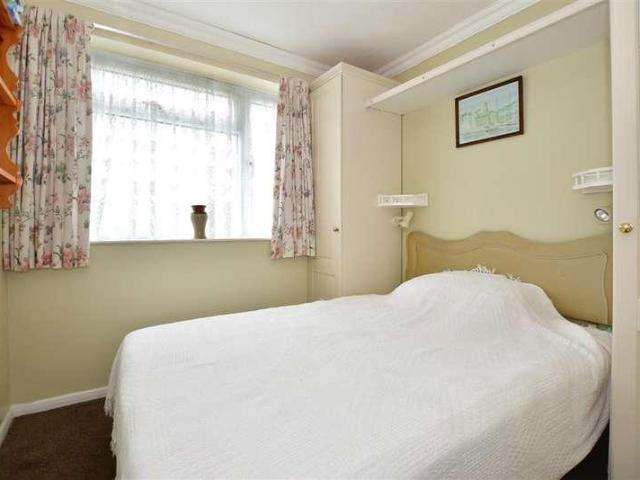 2 bed property for sale