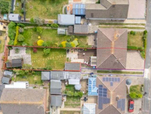 2 bed house for sale