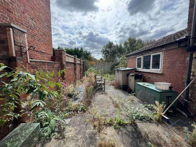 2 bed house for sale