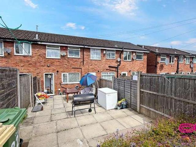 2 bed house for sale