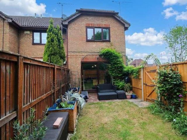 2 bed house for sale