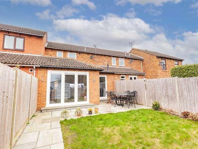 2 bed house for sale