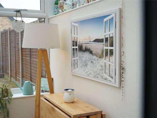 2 bed house for sale