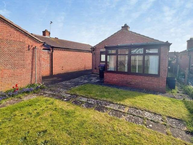 2 bed house for sale