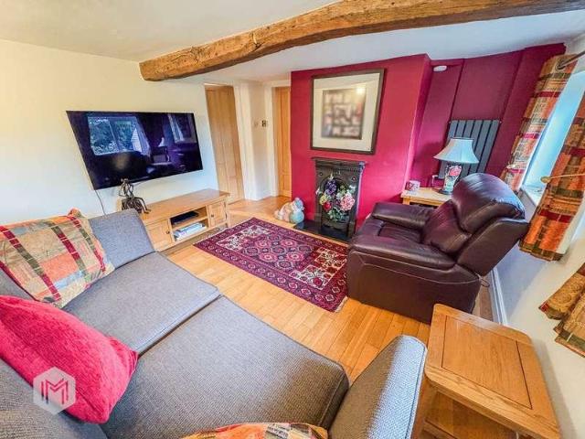 2 bed house for sale