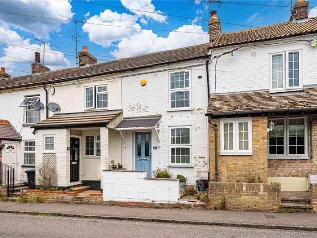 2 bed house for sale