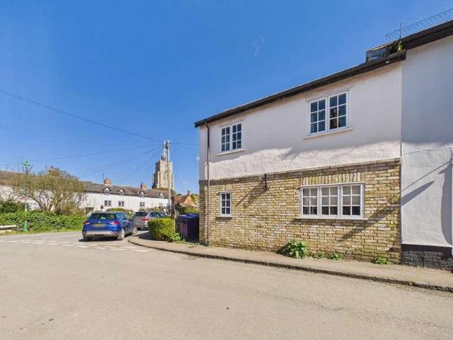 2 bed house for sale