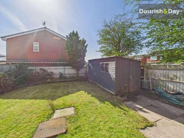 2 bed house for sale
