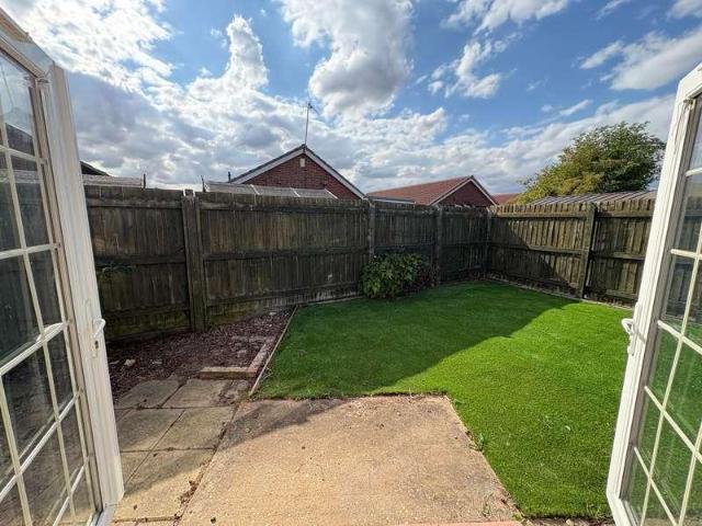 2 bed house for sale