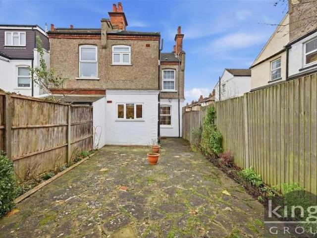 2 bed house for sale