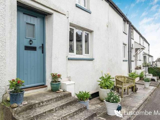 2 bed house for sale