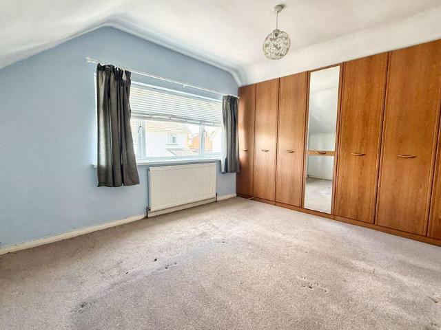 2 bed house for sale