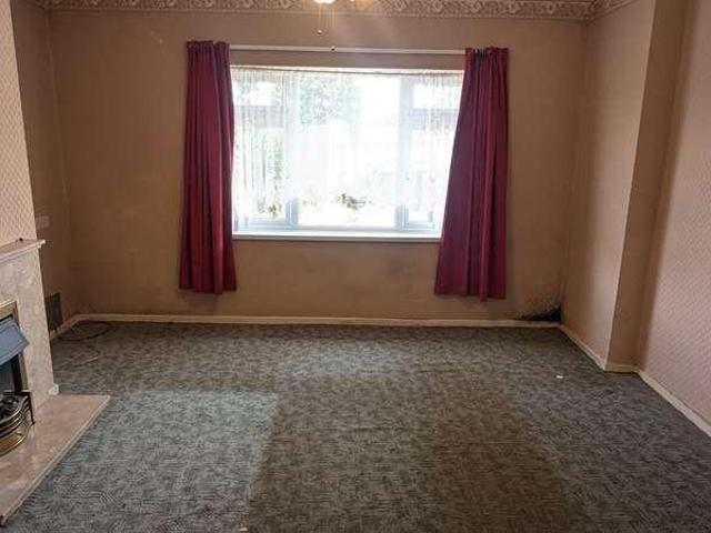 2 bed house for sale