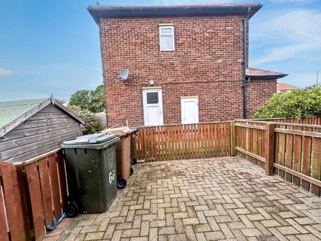 2 bed house for sale