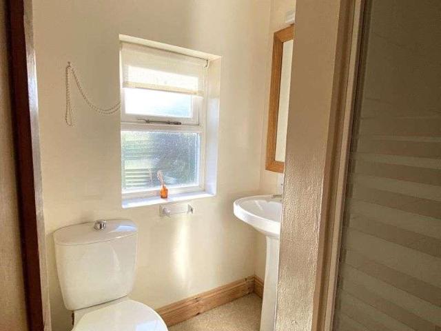 2 bed house for sale