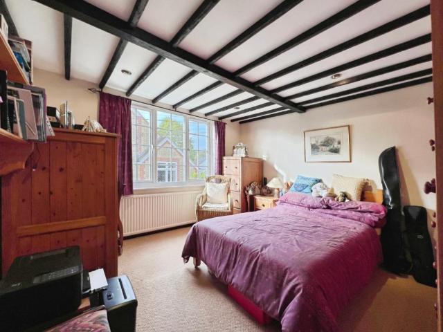 2 bed house for sale