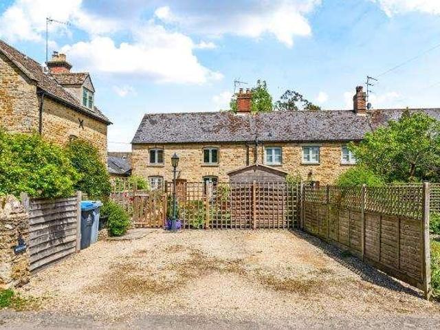 2 bed house for sale