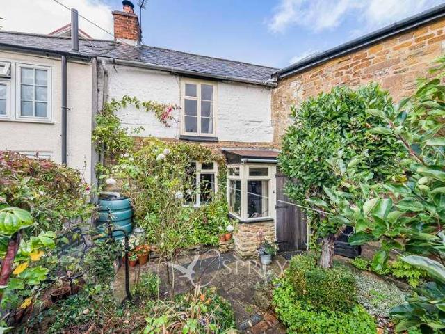 2 bed house for sale