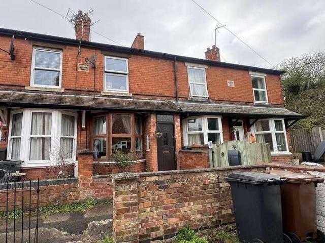 2 bed house for sale