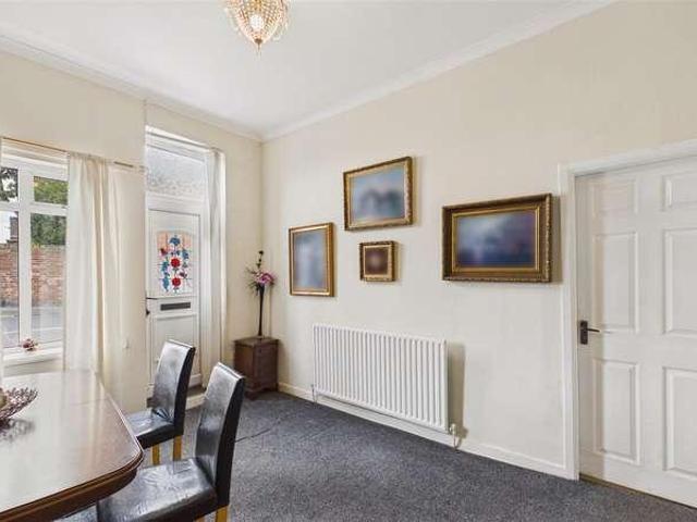 2 bed house for sale