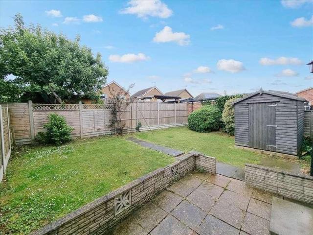 2 bed house for sale