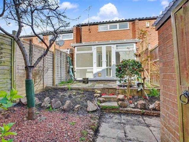 2 bed house for sale