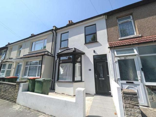 2 bed house for sale
