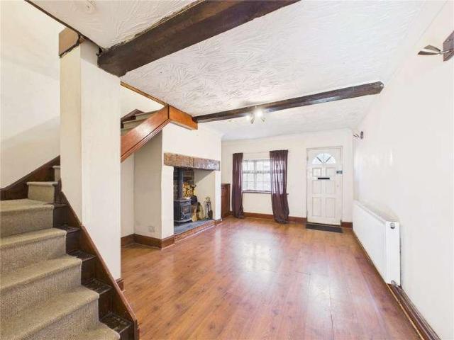 2 bed house for sale