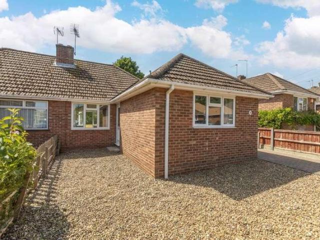 2 bed house for sale