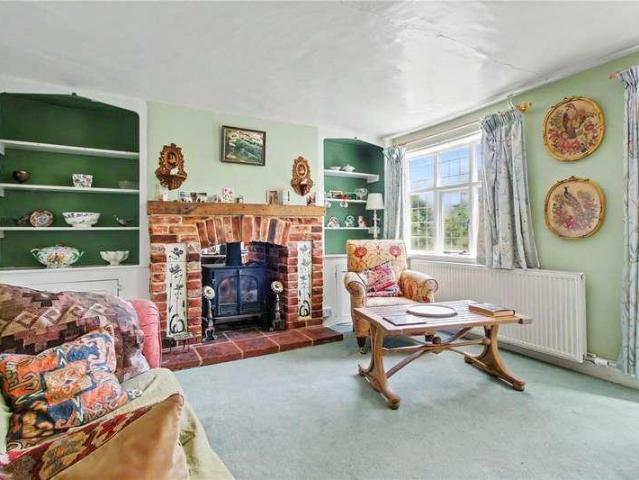 2 bed house for sale