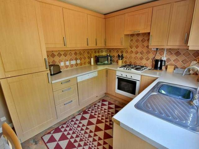 2 bed house for sale
