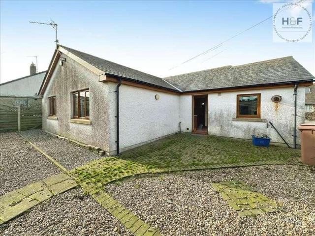 2 bed house for sale