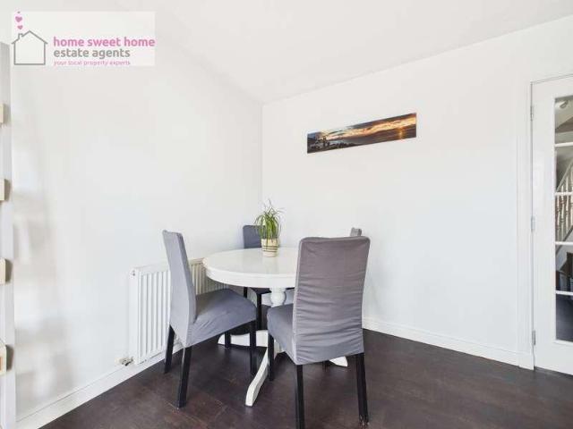 2 bed house for sale