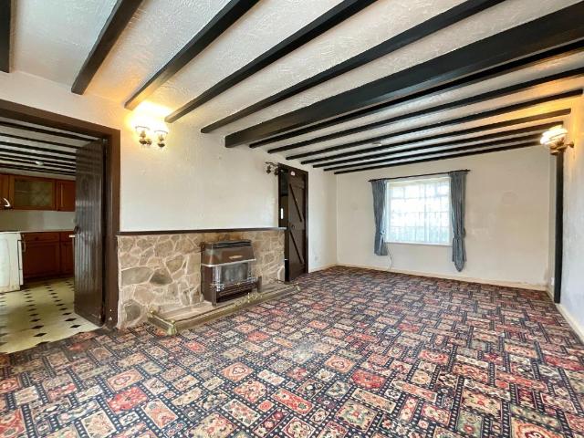 2 bed house for sale