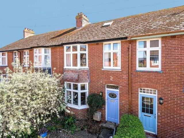 2 bed property for sale