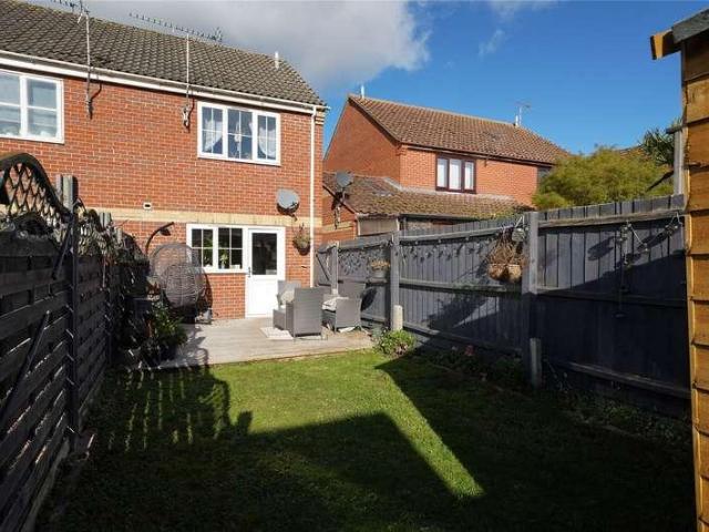 2 bed house for sale