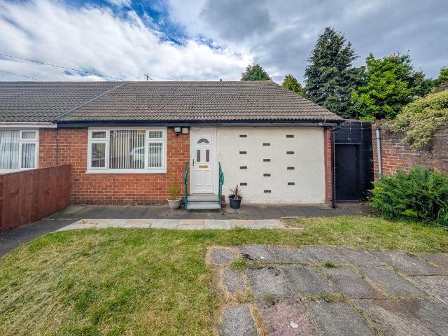 2 bed house for sale