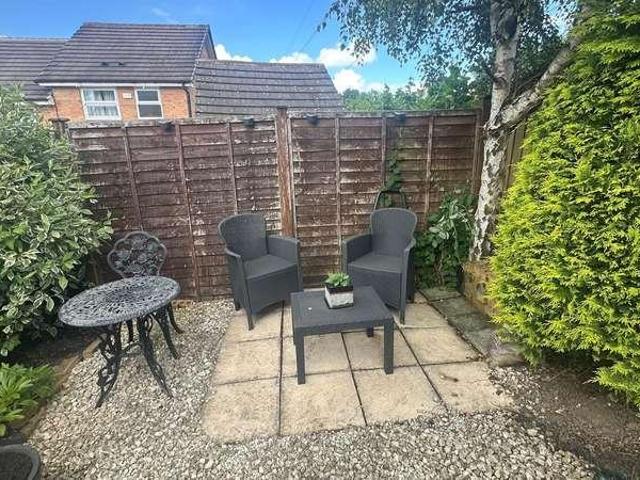 2 bed house for sale