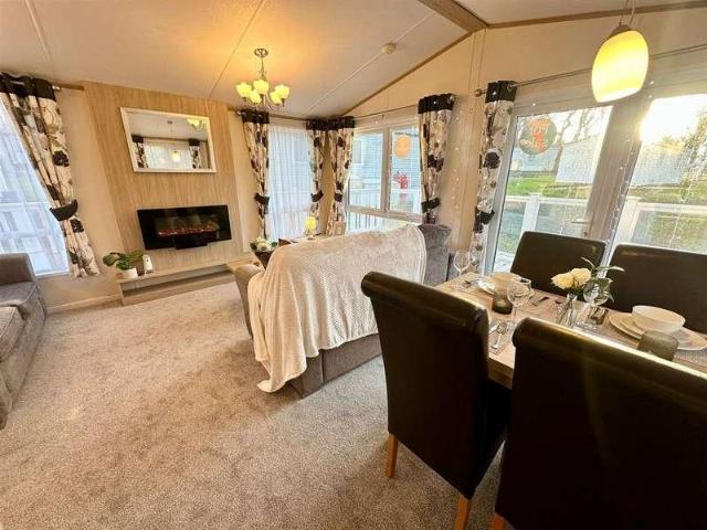 2 bed property for sale
