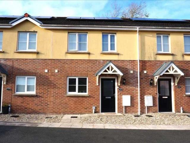 2 bed house for sale