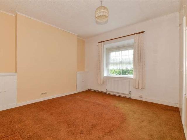 2 bed house for sale