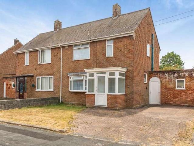 2 bed house for sale